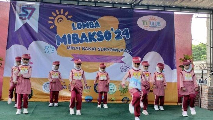 Meriahnya Lomba 'Mibakso' Peringatan Milad ke-57 SD Muhammadiyah Suryowijayan Yogyakarta ...