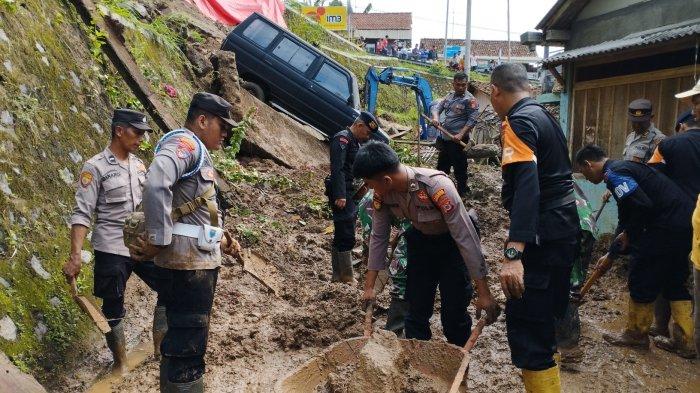 Longsor Samigaluh Kulon Progo Mulai Ditangani, Warga Terdampak Masih ...
