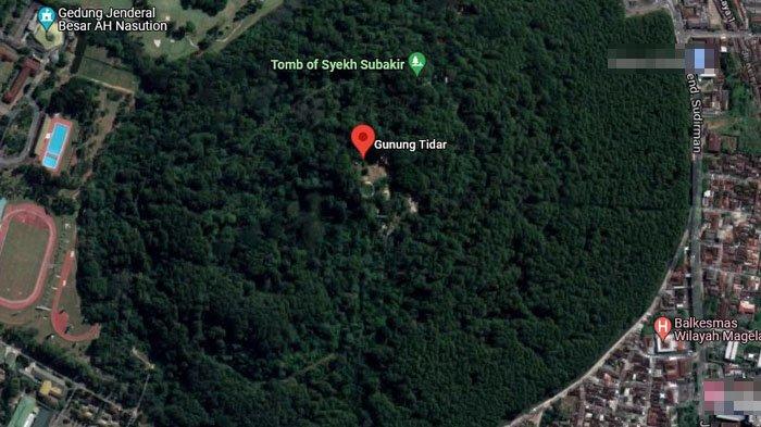 Makam-makam di Atas Gunung Tidar Magelang, Menyusuri 500 Anak Tangga - Tribunjogja.com