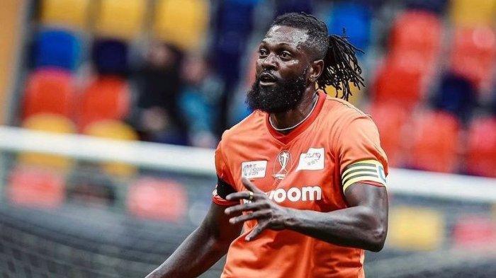 Mantan Bintang Arsenal dan Manchester City Emmanuel Adebayor Pensiun ...