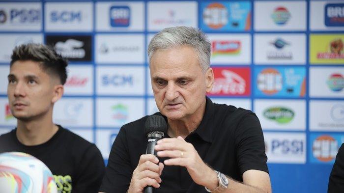 Pelatih PSS Sleman Marian Mihail Manfaatkan Jeda Internasional untuk ...