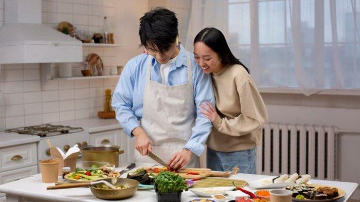 Inspirasi Fashion Stylish untuk Cooking Date Bersama Pasangan - Halaman ...