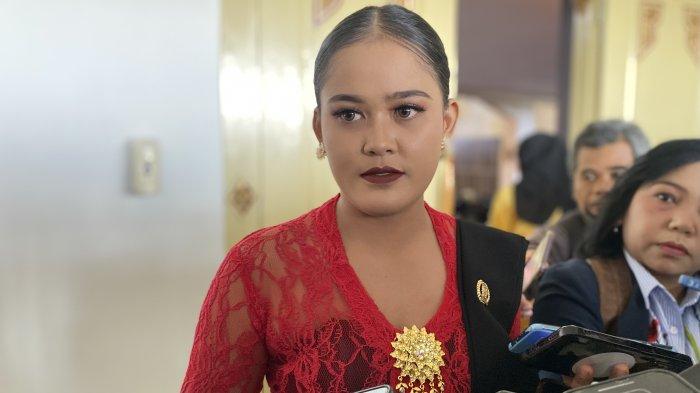 Mengenal Sosok Novita Mawar Sharon, Legislator Termuda di DPRD Kota ...