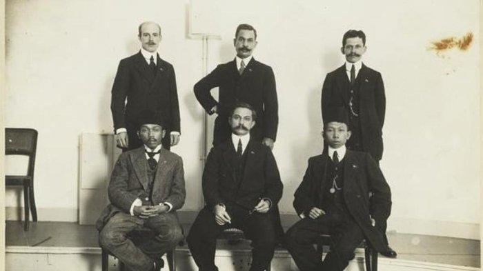 Mengenal Tentang Indische Partij, Partai Politik Pertama di Hindia ...