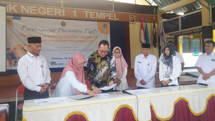 Mahir Akuntansi Dukung Pengembangan Intelektual Akuntan Berwawasan ...