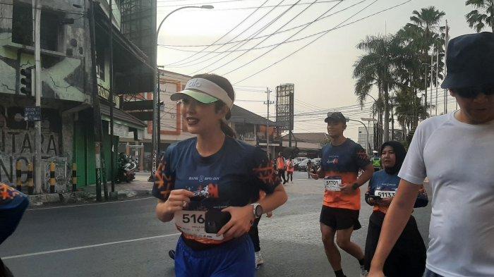 Momen Gisella Anastasia Menyapa Warga Jalan Mataram Jogja pada Event ...