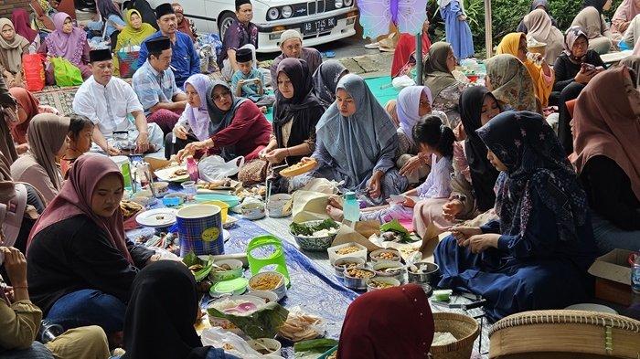 Nyadran Ala Warga Sorobayan Magelang, Tradisi Doa untuk Leluhur dan ...
