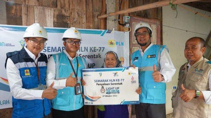 Nyalakan Mimpi, PLN Berikan Listrik Gratis 343 Pelanggan di Jateng-DIY - Tribunjogja.com