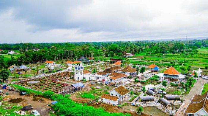 REVIEW Objek Wisata Obelix Village : Punya Banyak Spot, Mulai dari ...