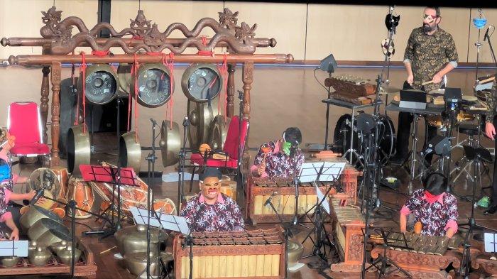 BERITA FOTO: Pagelaran Topeng-Masquerade di ISI Yogyakarta ...