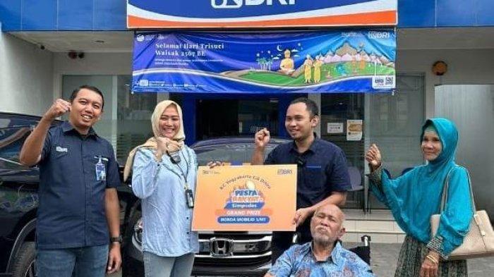 Panen Hadiah Simpedes BRI Yogyakarta Cik Di Tiro, Hartono Nasabah KCP Colombo Raih Mobilio ...