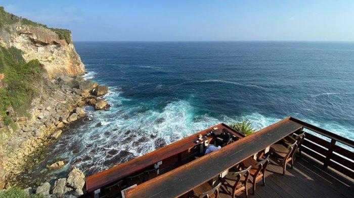 Rekomendasi Wisata Jogja : Puncak Segoro, Pesona Laut Lepas di Atas ...