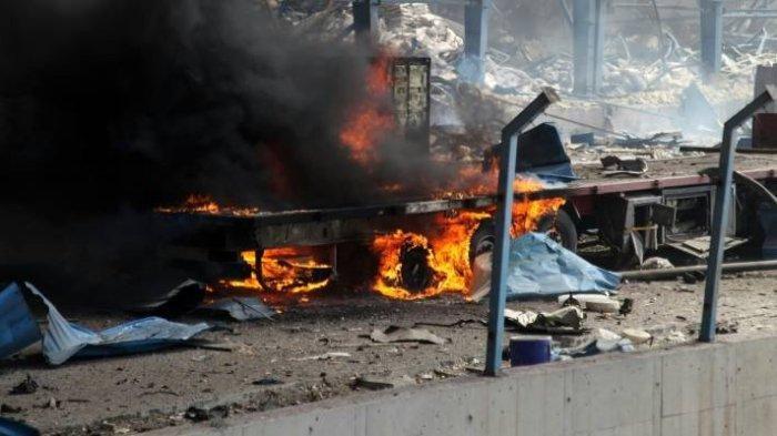 Pelabuhan Shahid Rajaee Iran Diguncang Ledakan Hebat, 40 Tewas, 1000 ...