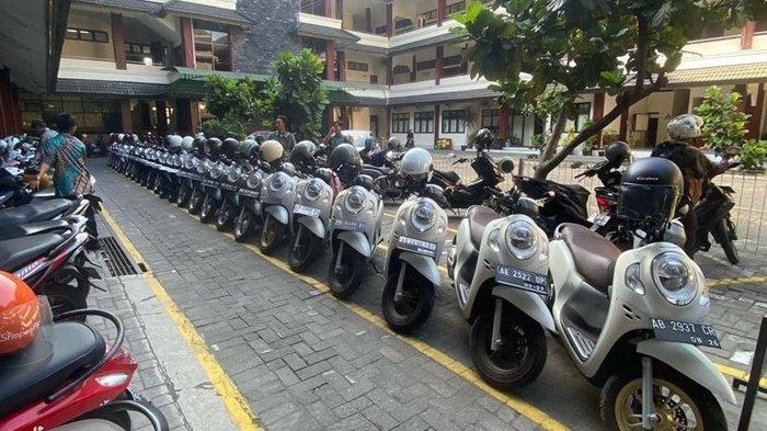 VIRAL Uniknya Penataan Parkir Motor di Kampus 3 UAD Yogyakarta, Disebut ...