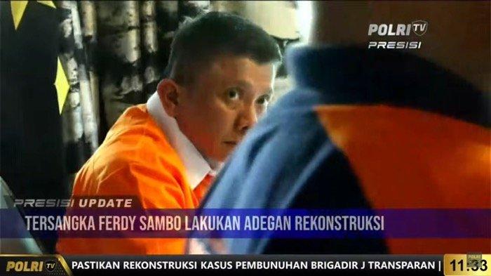 Ekspresi Ferdy Sambo Ketika Rekonstruksi Adegan Kasus Pembunuhan Brigadir J - Tribunjogja.com