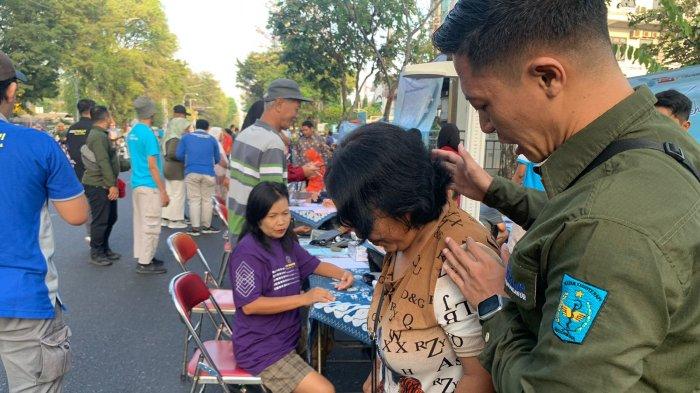 Pengunjung CFD Solo Antusias Ikuti Skirining Kesehatan Gerak yang ...