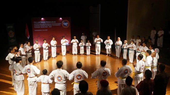 Pengurus Perguruan Silat Persatuan Gerak Badan Bangau Putih Periode ...