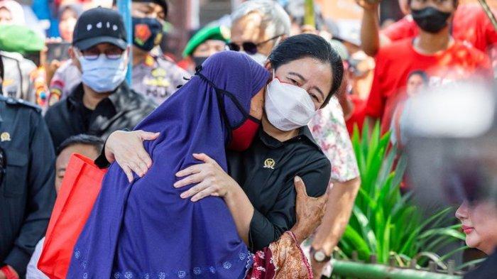 Penjelasan PDIP Soal Penyebab Puan Maharani Cemberut Saat Bagi-bagikan Kaos Kepada Masyarakat ...