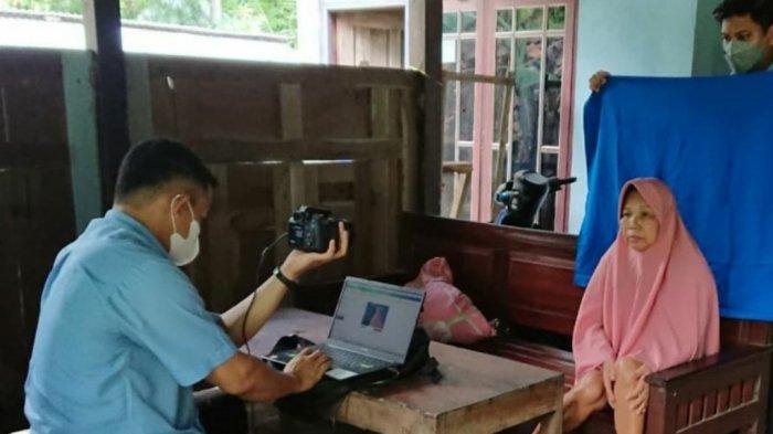 Disdukcapil Bantul Jemput Bola Perekaman KTP-el ke Rumah-rumah Warga ...