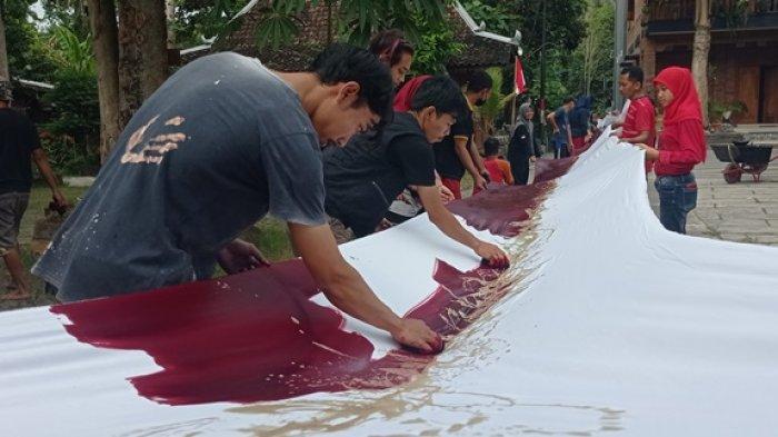 HUT ke-77 RI, Perajin Sembung Batik di Kulon Progo Persembahkan Kain ...