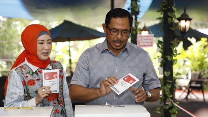 Pj Gubernur Jawa Tengah Gunakan Hak Sebagai Pemilih Pemula di Kota Semarang - Tribunjogja.com