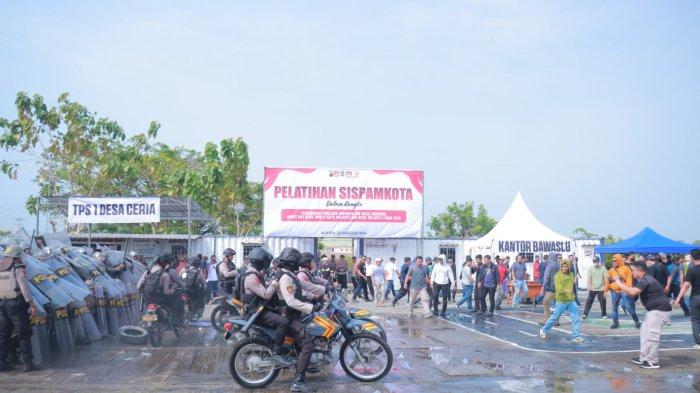 Polres Klaten Gelar Latihan Sispamkota untuk Persiapan Pengamanan Pilkada Serentak 2024 ...