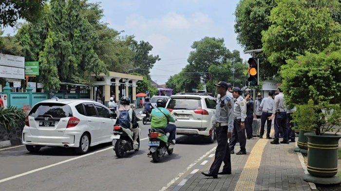 Minimalisir Merging Lalu Lintas, Dishub Kota Yogya Pasang APILL ...