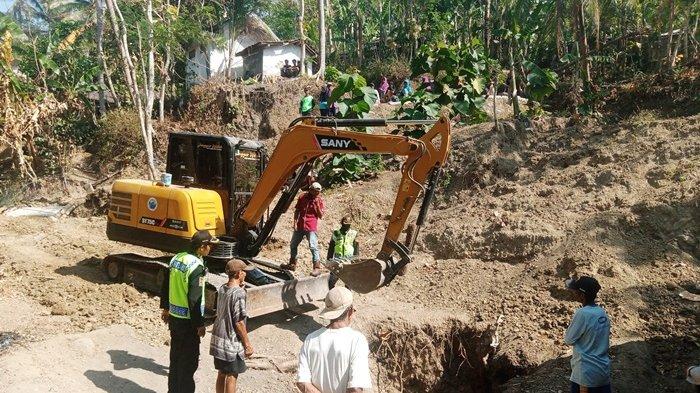 Sinkhole di Kalibawang Kulon Progo Kini Ditutup dengan Bantuan ...