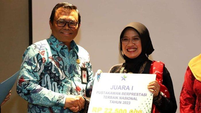 Cerita Kepala Perpustakaan UMY Raih Penghargaan Pustakawan Berprestasi ...