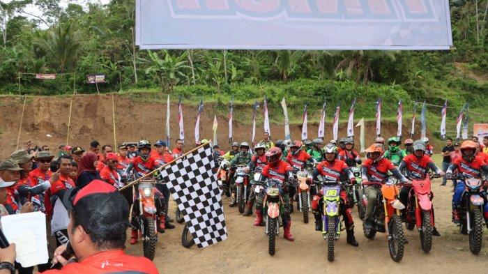 Ratusan Rider Trail Jelajah Bumi Sedayu di Gelaran Trabas Bhayangkara Polres Purworejo ...