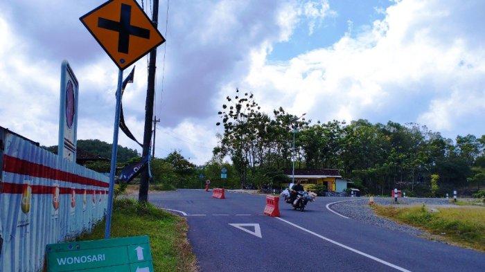 Rawan Laka, Persimpangan JJLS Gunungkidul Dipasangi Rambu Lalin ...