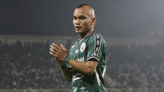 Riko Simanjuntak Optimistis PSS Sleman Lolos dari Degradasi, Rezeki ...