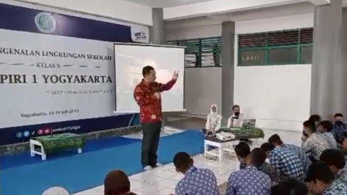 Hadir Di Smk Piri 1 Yogyakarta Eko Suwanto Ajak Pelajar Jogja