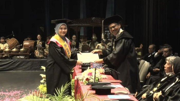 Salma Salsabil Raih Gelar Sarjana Terapan di ISI Yogyakarta - Tribunjogja.com