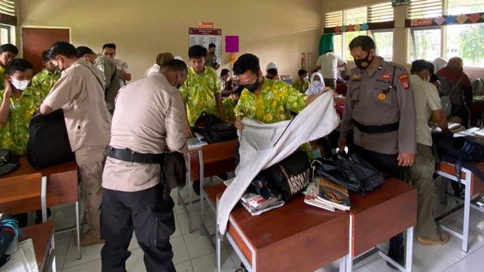 Satpol PP Sleman Temukan Gambar Porno di Gawai Siswa saat Razia Pelajar SMP - Tribunjogja.com