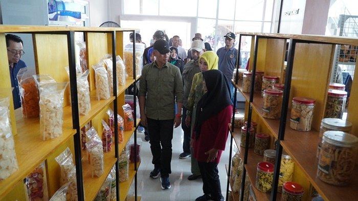 Bupati Gunungkidul Resmikan Gedung Sentra Pathilo di Kawasan Pantai ...