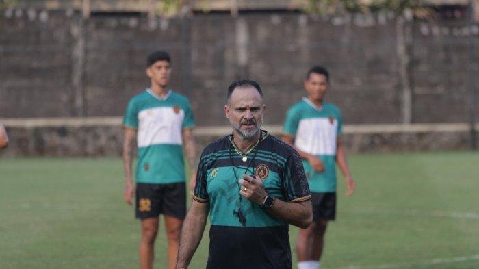 Sepekan Pimpin Latihan PSS Sleman, Wagner Lopes Ungkap Perkembangan Fachruddin Aryanto dan ...