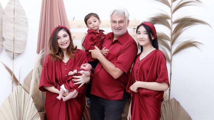 Siapa Suami Baby Margaretha? Inilah Profil Christian Bradach Dikenang ...