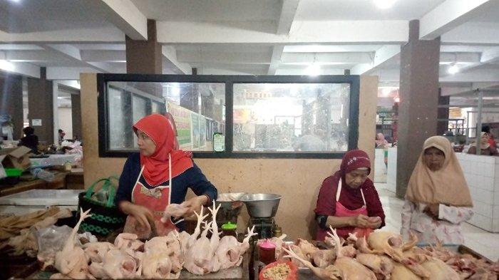 Jelang Nataru, Harga Daging Ayam Broiler di Pasar Muntilan Magelang Merangkak Naik - Tribunjogja.com
