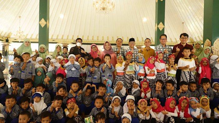 Ratusan Siswa TK Berkunjung ke Kantor Bupati Sleman, Kustini Sri ...