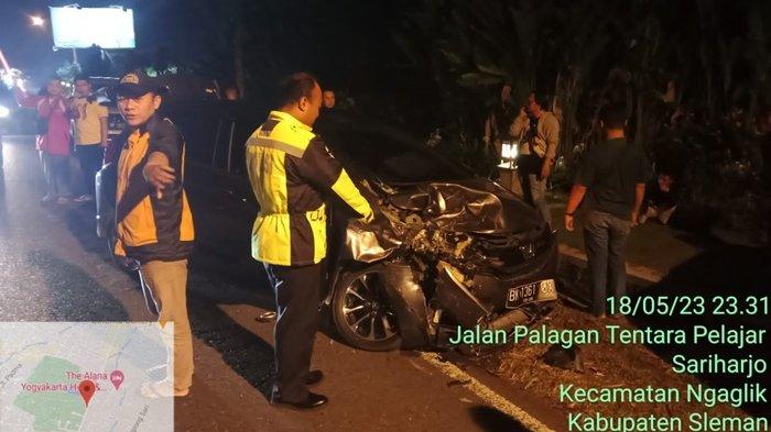 Dua Mobil Ringsek Usai Bertabrakan di Jalan Palagan Tentara Pelajar Sleman, Ini Kronologinya ...