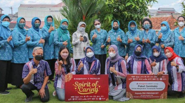 PKK DIY Bersama Margaria Salurkan 150 Paket Sembako - Tribunjogja.com