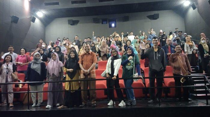 Tonton Film Budi Pekerti, Novia Teladani Karakter Bu Prani yang Telaten ...