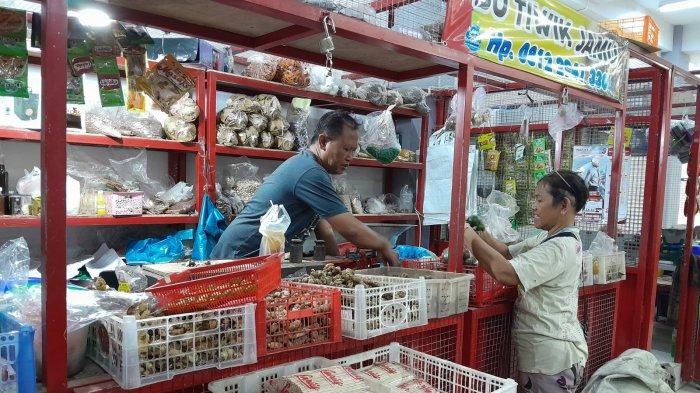 Harga Bumbu Dapur di Pasar Gedhe Klaten Stabil Jelang Iduladha 2024 ...