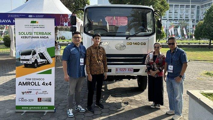 Truk FAW Amroll Dipamerkan di JEC, Optimalkan Pengangkutan Sampah di ...