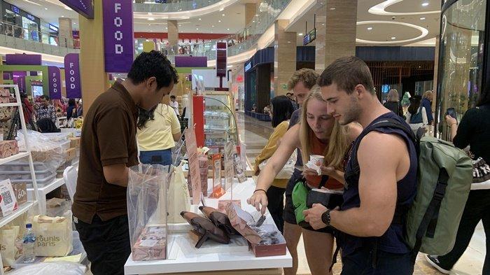 WNA Bisa Tinggal 10 Tahun di Indonesia, Ini Syarat Peroleh Golden Visa ...