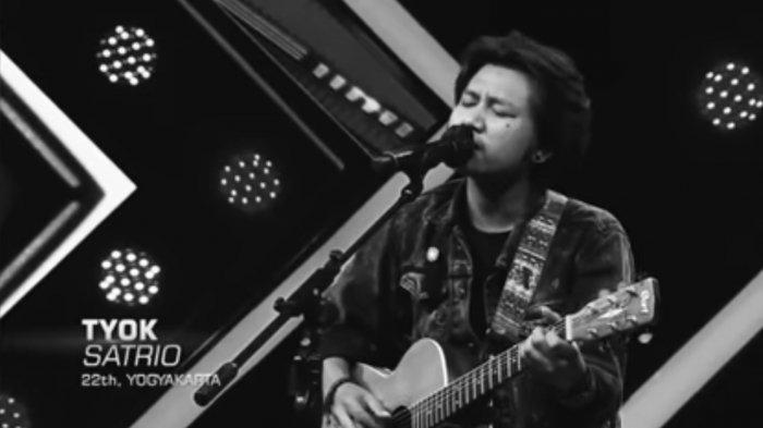 Lirik Lagu Melangitkanmu Tyok Satrio, Seperti pelangi setelah derasnya ...