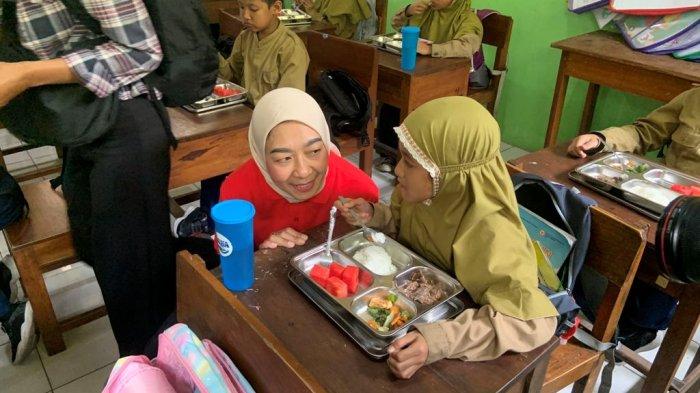 Ujicoba Program Makan Bergizi Digelar di SD Muhammadiyah Ambarketawang 1 Sleman - Tribunjogja.com