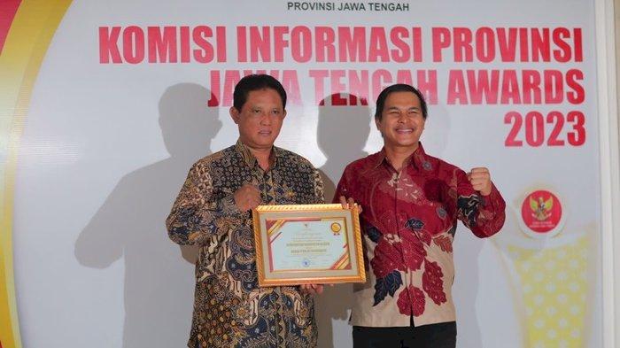 Pemkab Klaten Raih KIP Award 2023, Pj Gubernur Jateng: Semoga Memacu Kinerja Pelayanan Publik ...