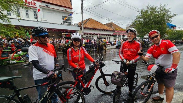 Warga Jakarta Naik Sepeda 5 Hari ke DIY Demi Rayakan HUT ke 78 RI di ...